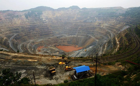 Photo gallery: Inside one of China's largest iron mines | China Dialogue